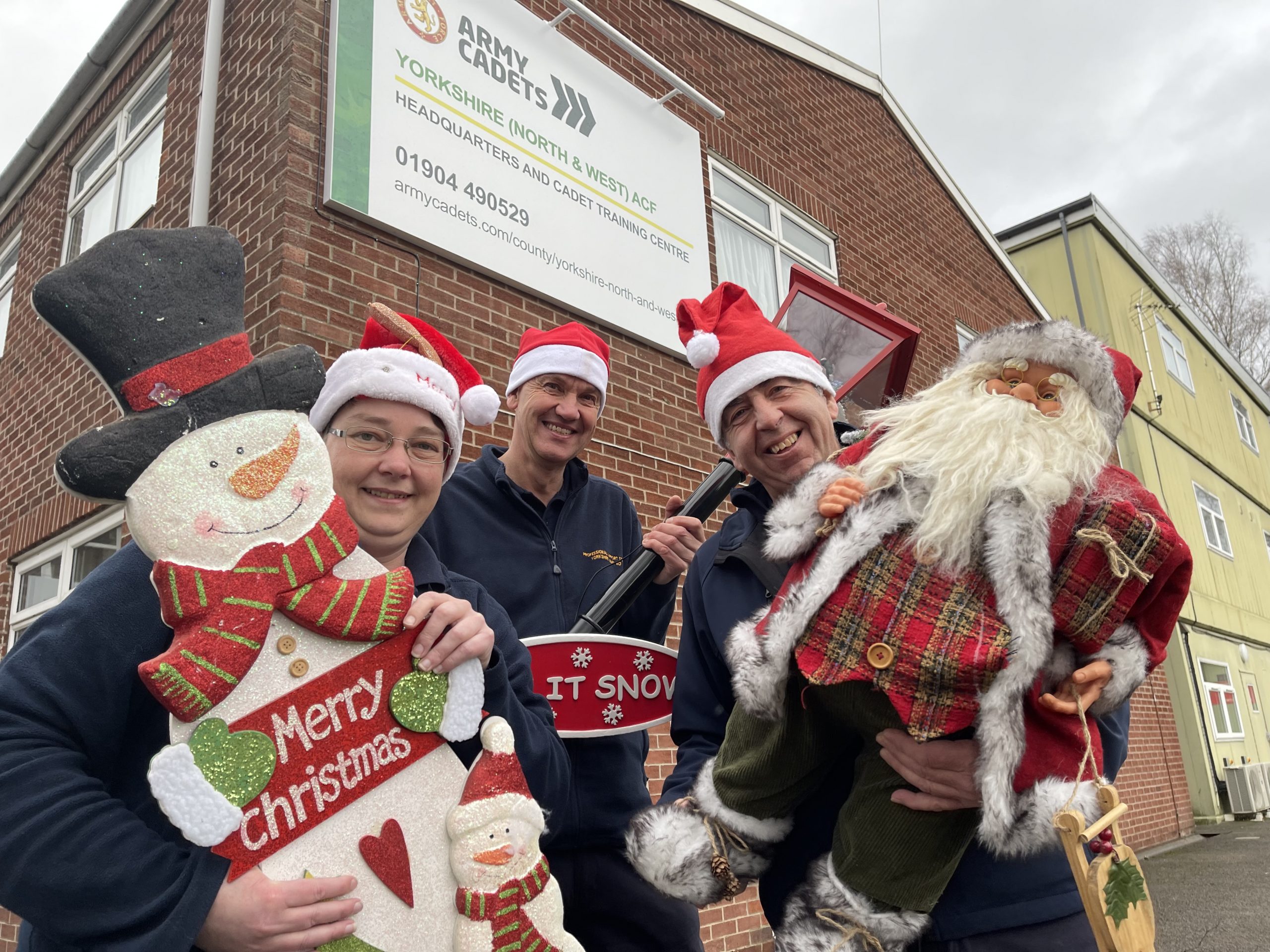 RFCA team brings Christmas sparkle to cadets - RFCA Yorkshire